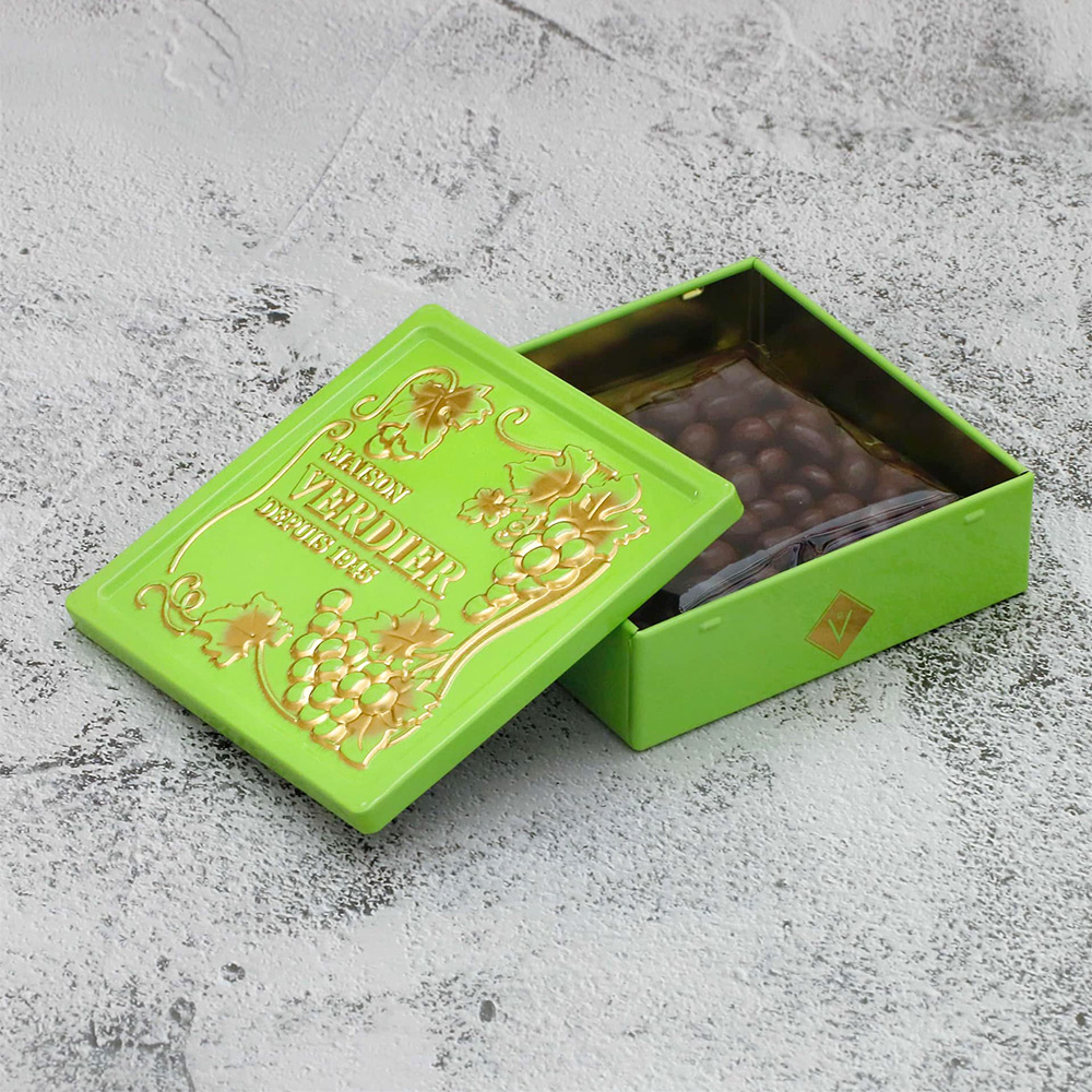 【バレンタインデー】ぶどうのチョコKif-Kifキフキフヴィンテージ（100g）缶入り | 商品詳細 | 高島屋オンラインストア