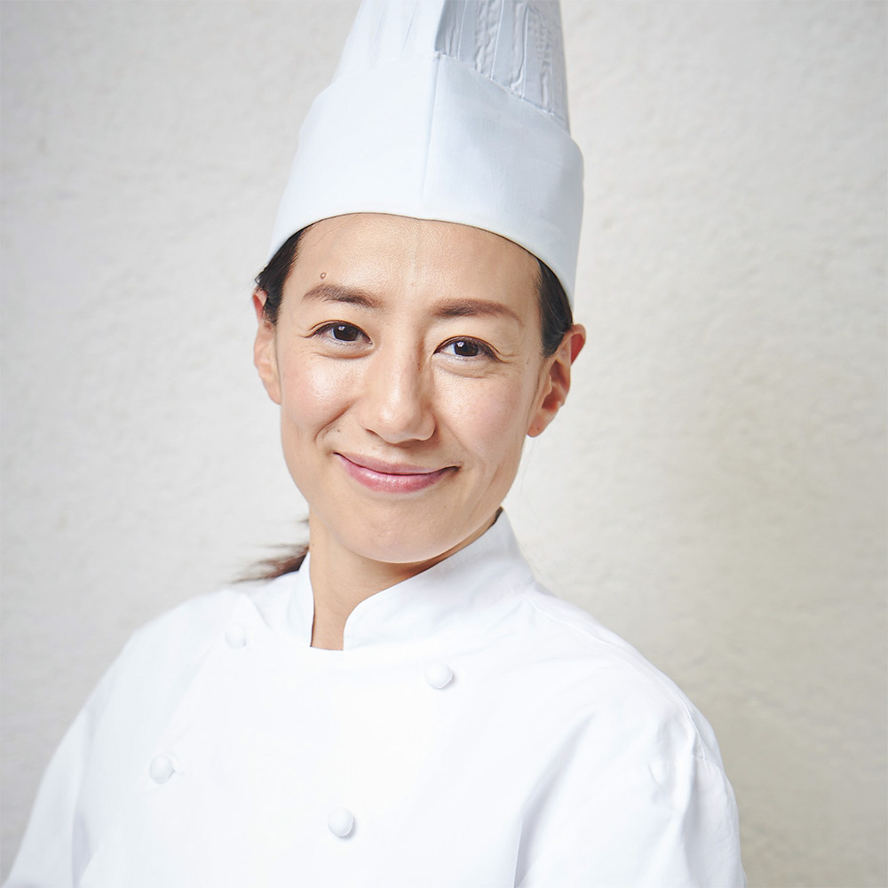 ＜女性シェフ三人のおせち＞和・洋・中 三段重（E152）＜関東地域お届け＞341525 | 商品詳細 | 高島屋オンラインストア